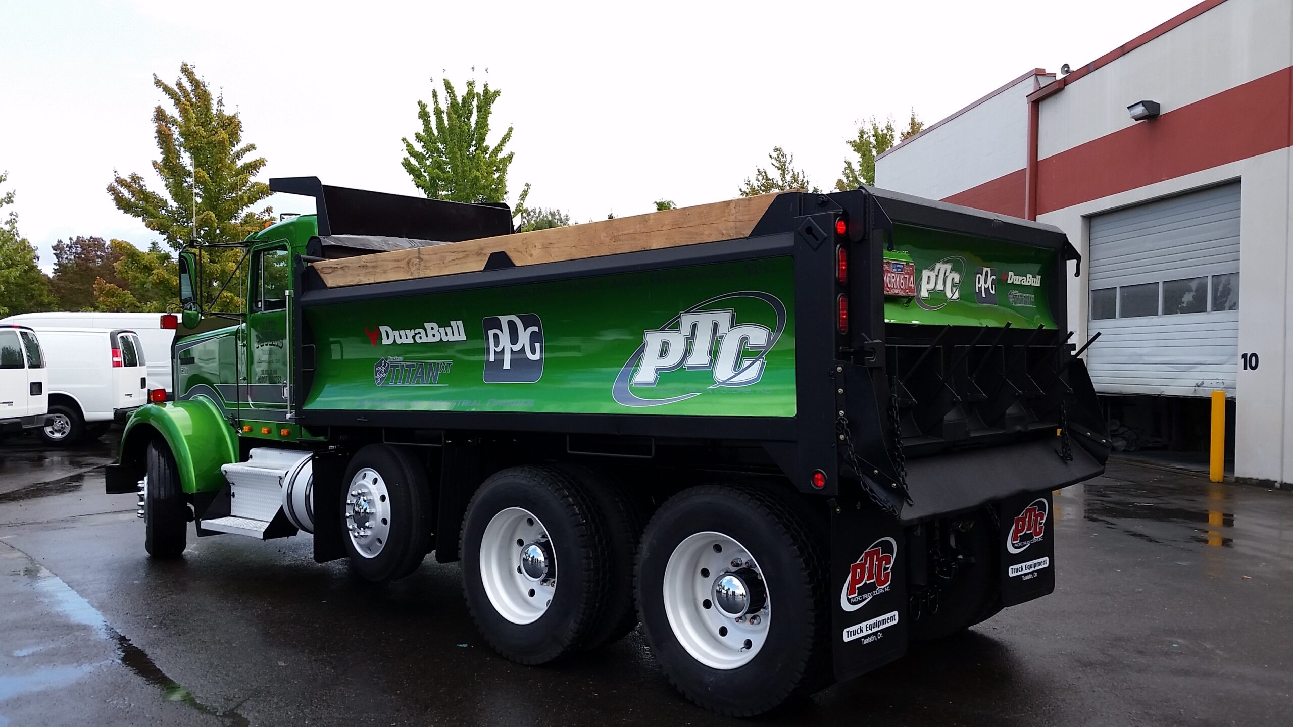 Constructing the Perfect Custom Dump Truck | PTC