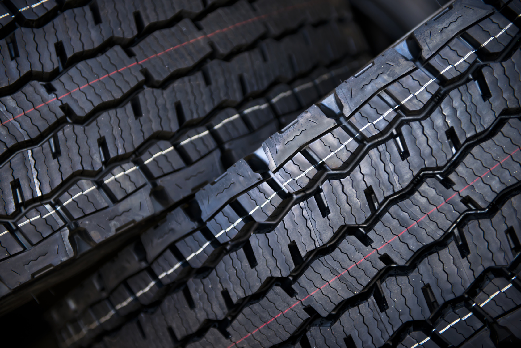 PTC Guide: When to Replace Your Semi Truck Tires